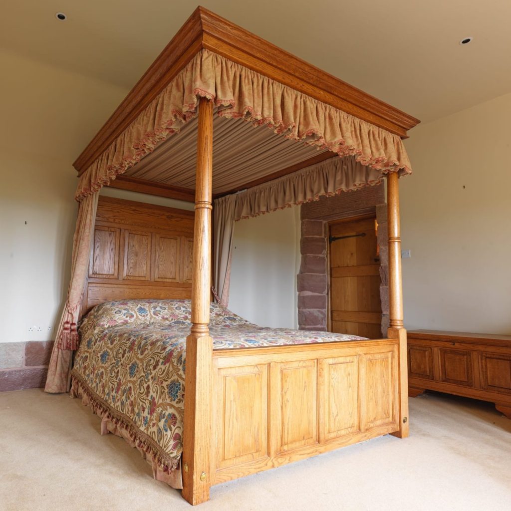 Pre-owned four poster beds & furniture | The Four Poster Bed Company